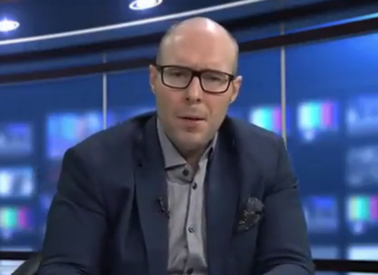 Prowadził program po pijanemu. Teraz prosi o modlitwę!