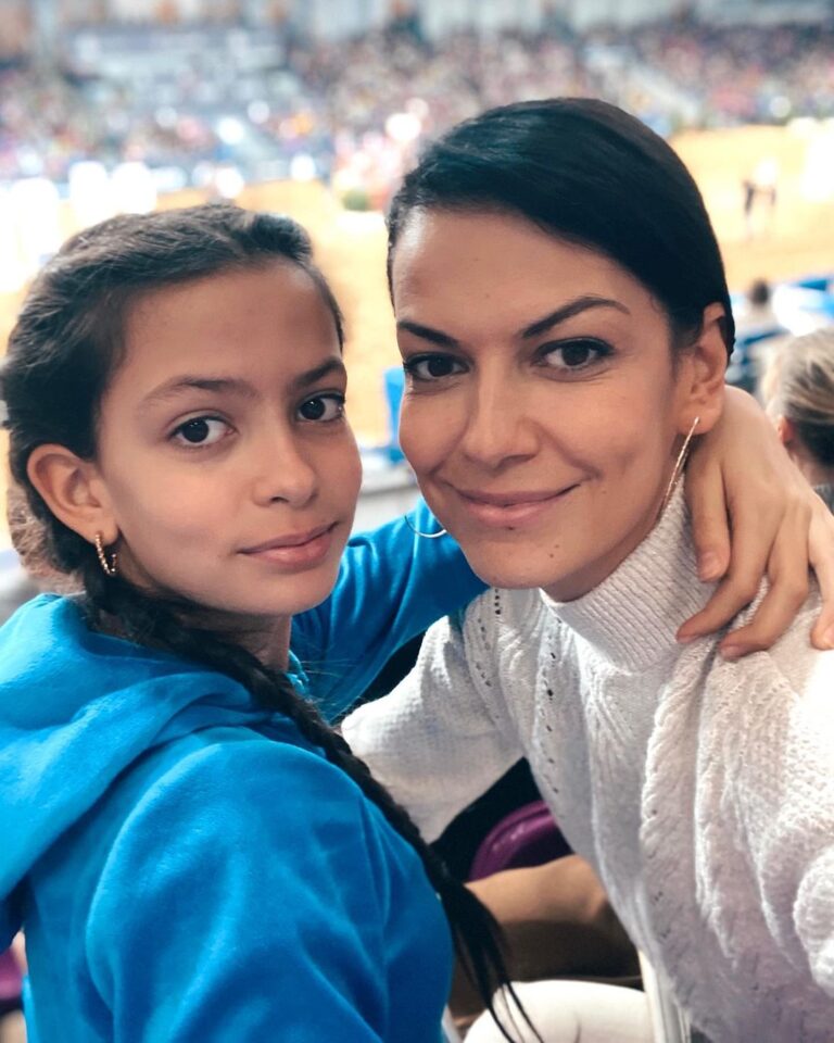 Alżbeta Lenska pokazała córkę. 12-letnia Zosia wygląda jak DOROSŁA ...