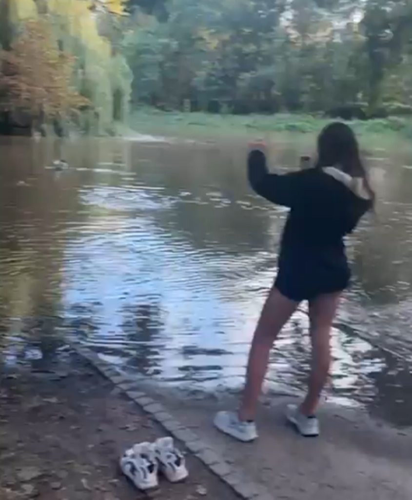 Robiły filmiki w zalanym Wrocławiu! "skrajny debilizm" [VIDEO ...
