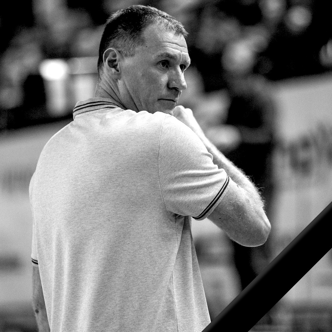 Adam Grabowski nie żyje. Cierpiał na rzadką chorobę. tocelebryci.pl