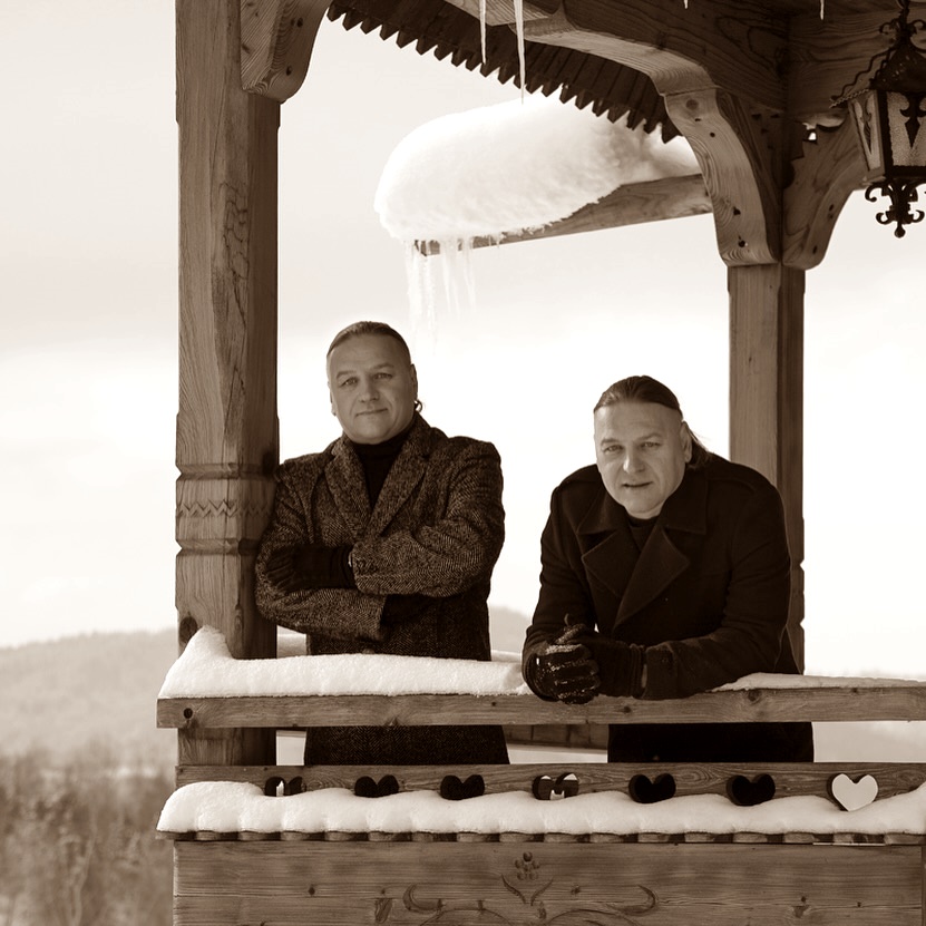 Paweł i Łukasz Golec w żałobie. "Żegnaj Kochana" tocelebryci.pl