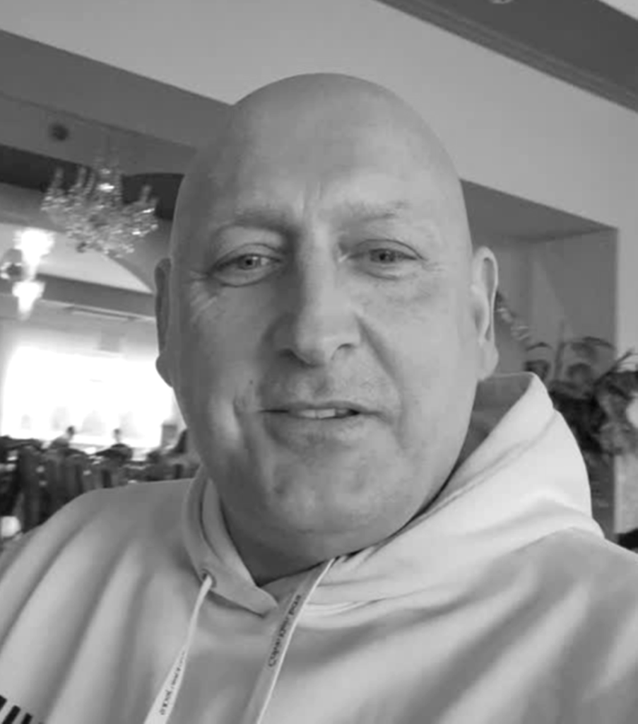 Nie żyje Jacek z "Królowych Życia"! Co się stało? tocelebryci.pl